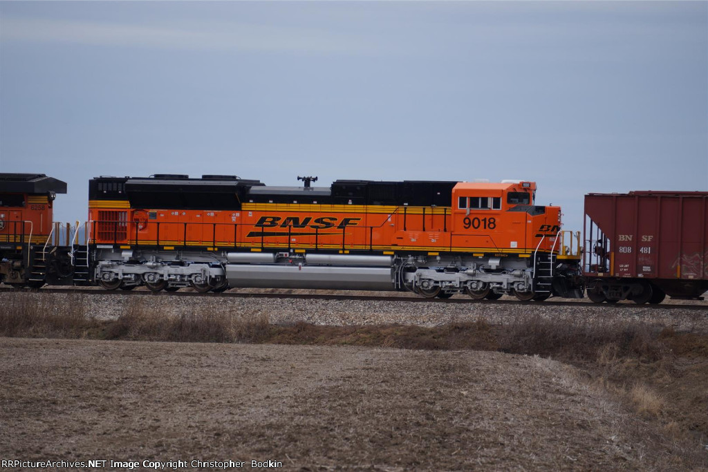 BNSF 9018